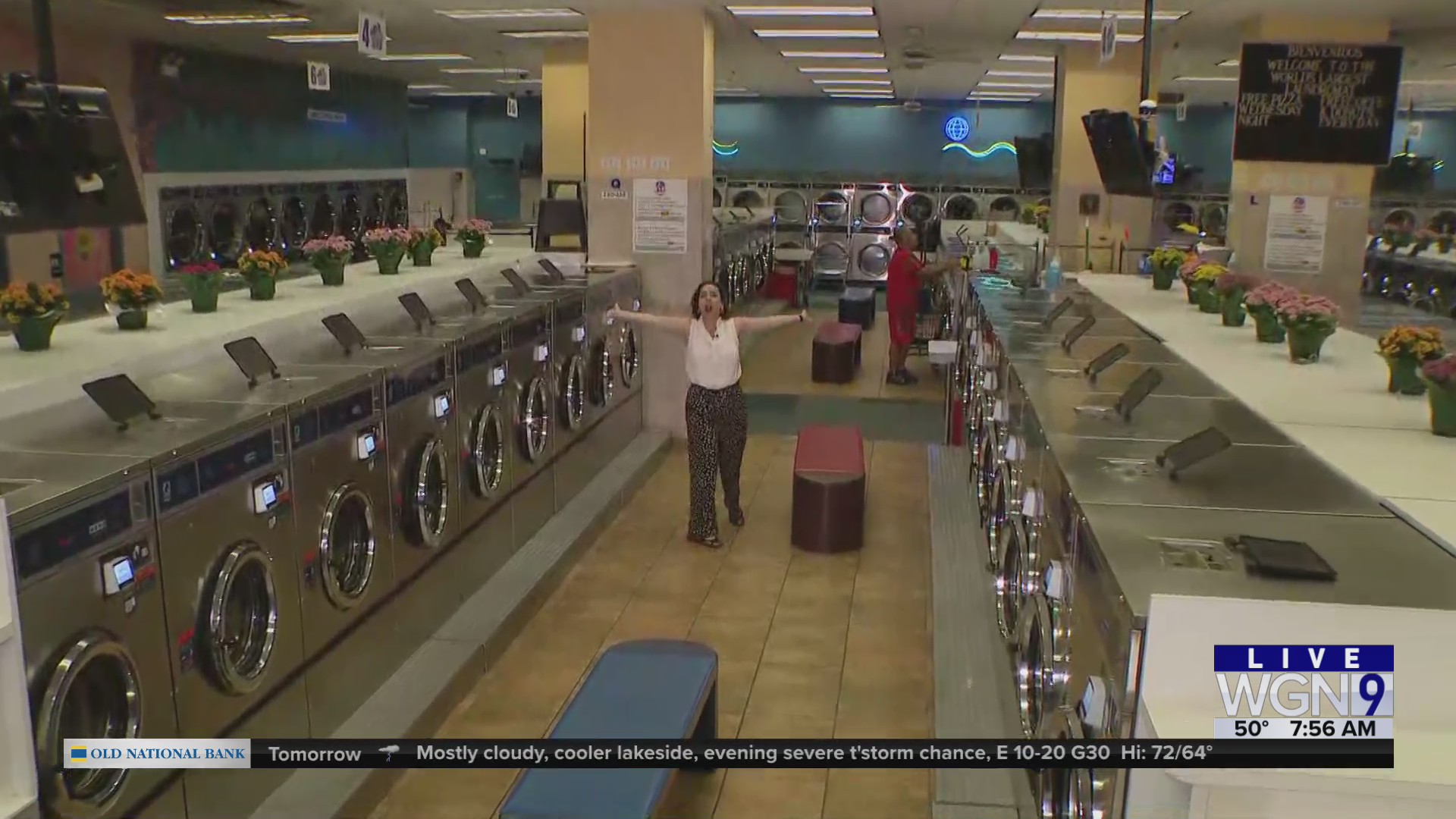 Around Town – World’s Largest Laundromat – WGN-TV