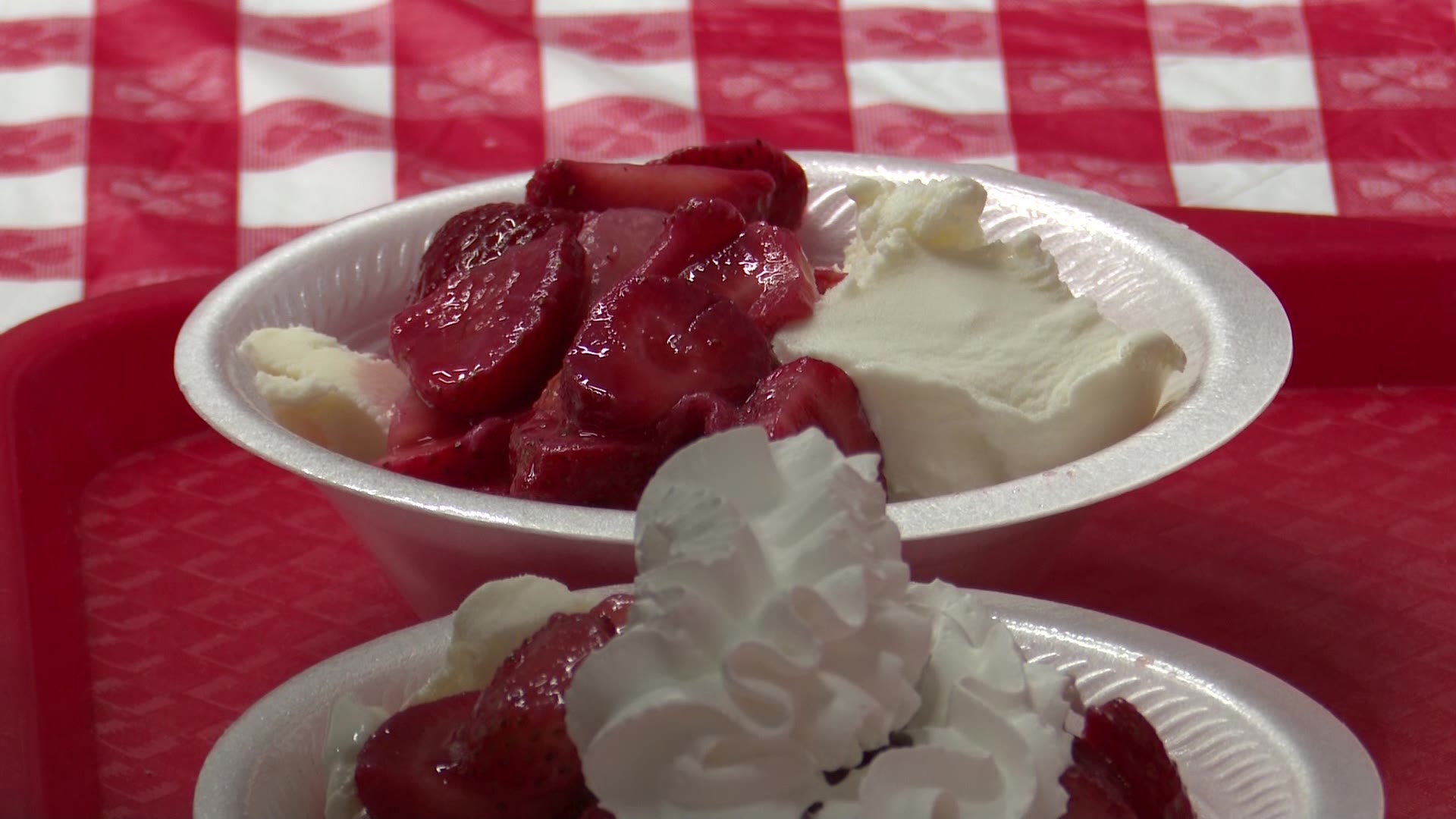 Strawberries Around the Fountain continues to be an Auburn favorite ...