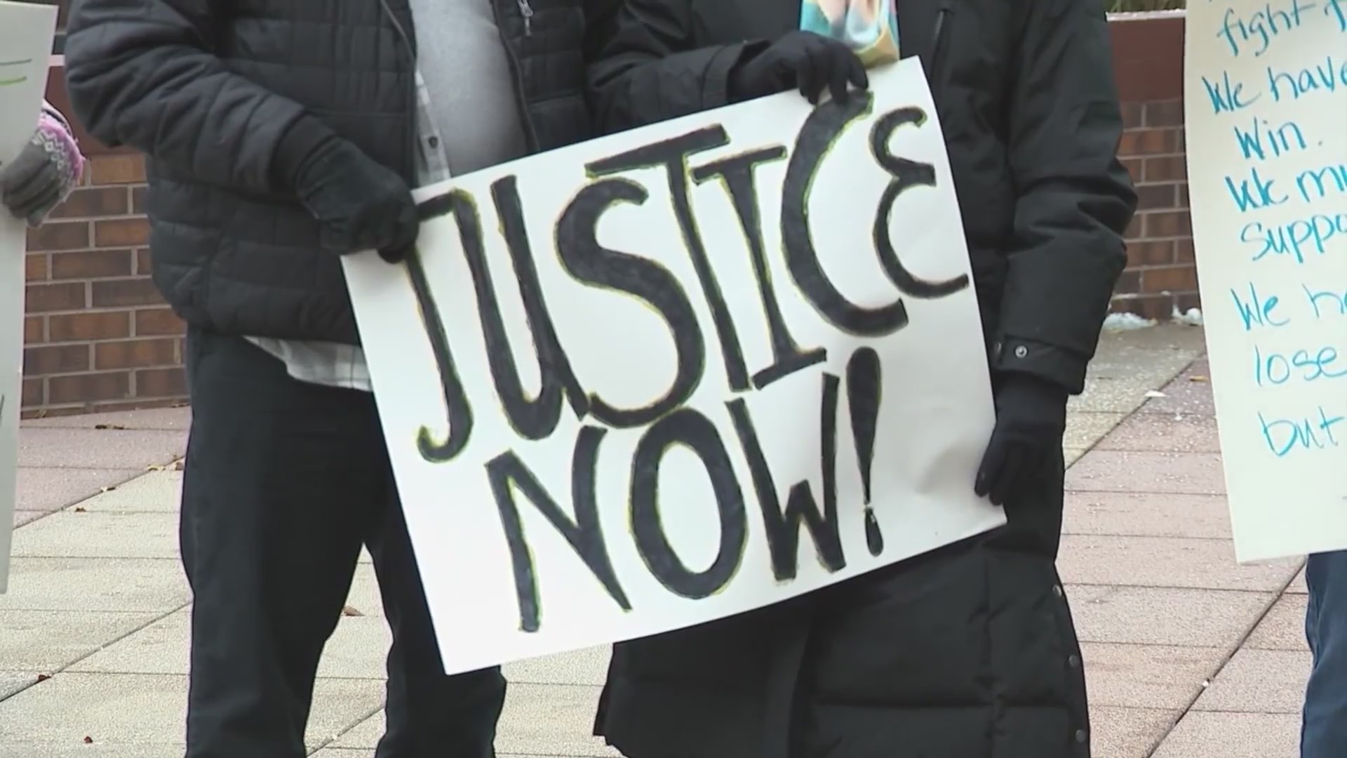 Community speaks on former KCK Detective’s death as trial set to begin ...
