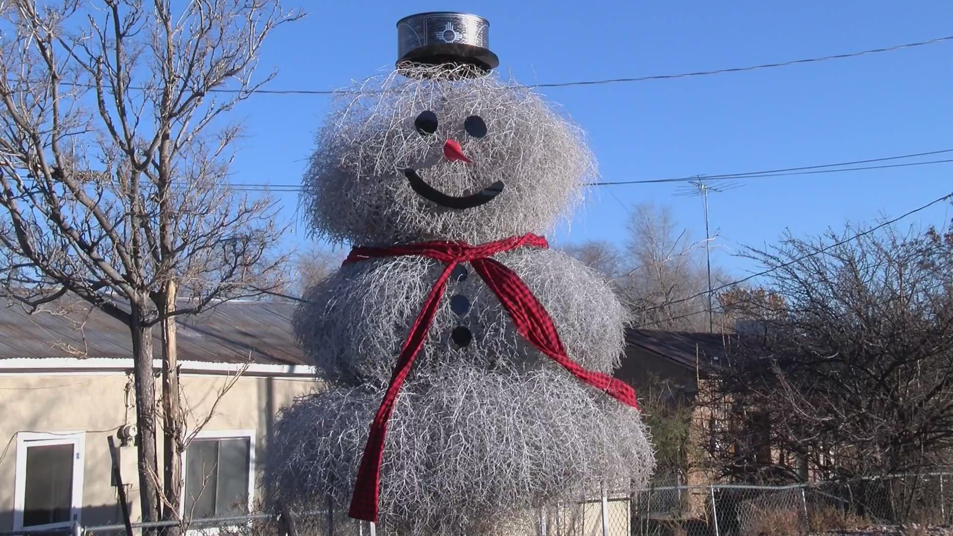 15-foot tumbleweed snowman pops up in Socorro – KRQE NEWS 13 – Breaking ...