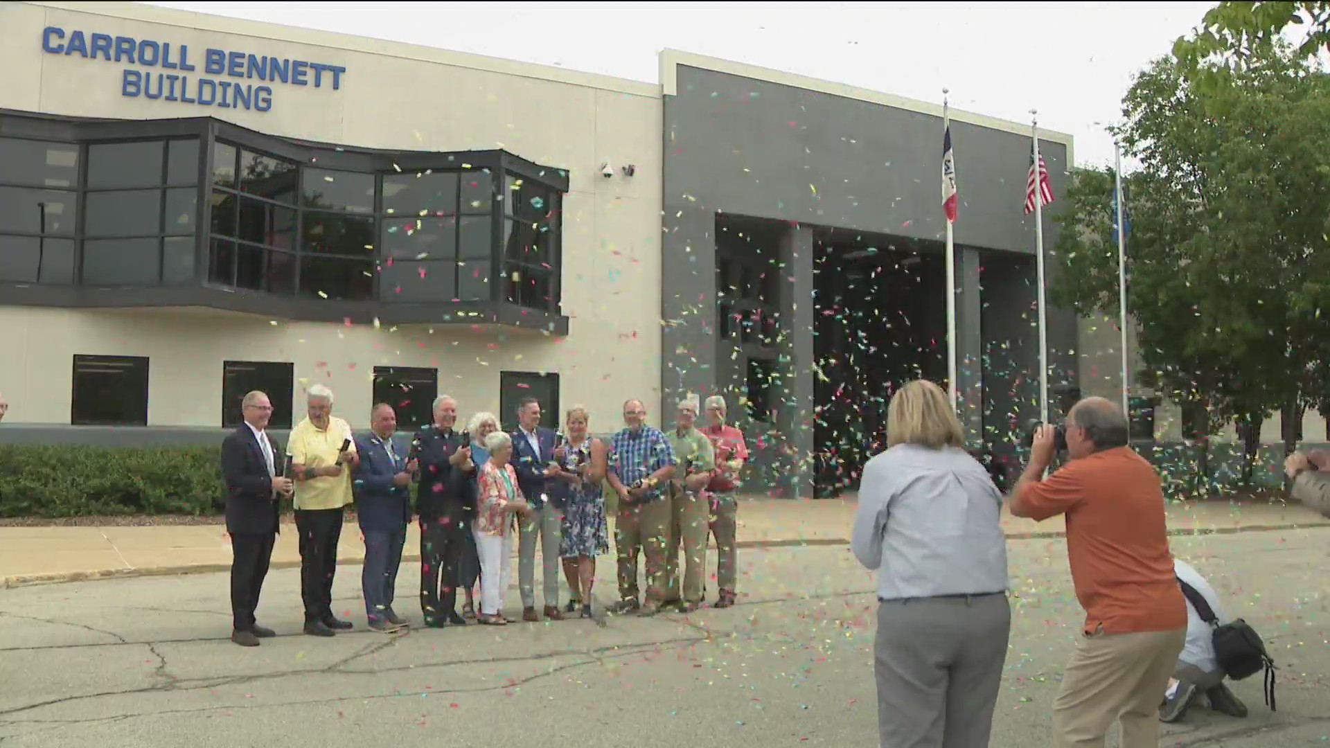 DMACC renames Newton Campus Building 1 to honor Carroll Bennett – who13.com