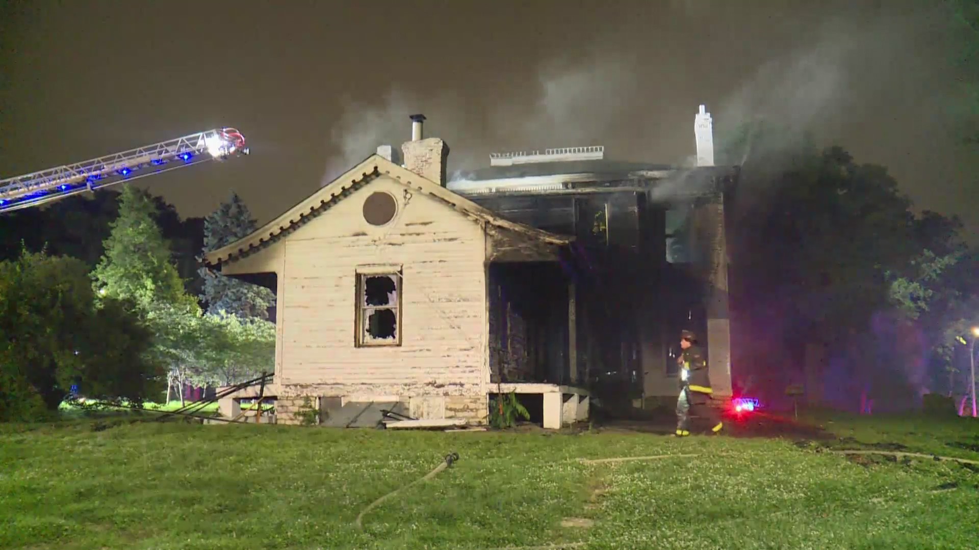 Historic Lyle Mansion damaged after overnight fire in south St. Louis ...