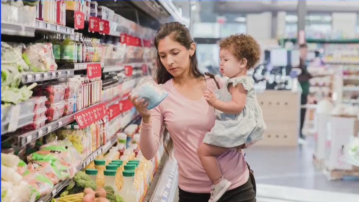 Consumer confidence rose in May but Americans still worried about ...