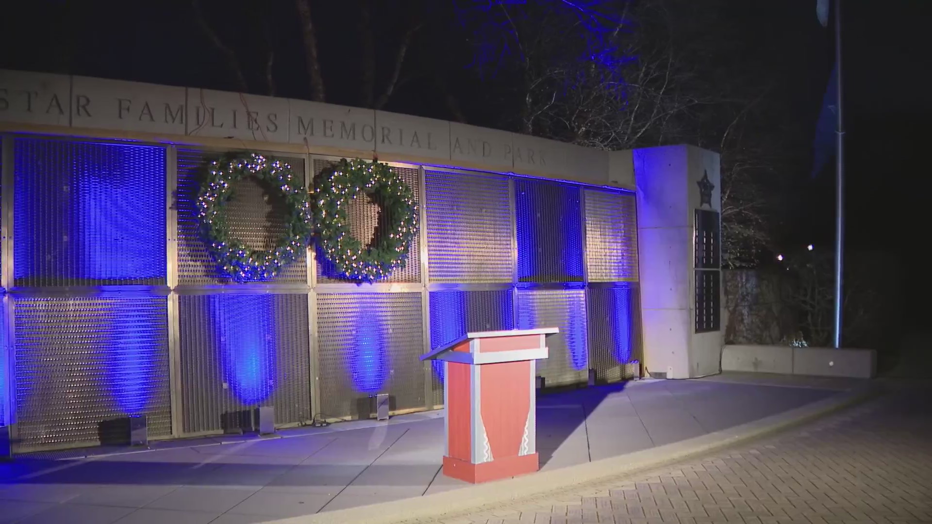 ‘This city owes so much to those families:’ Annual tree lighting ...