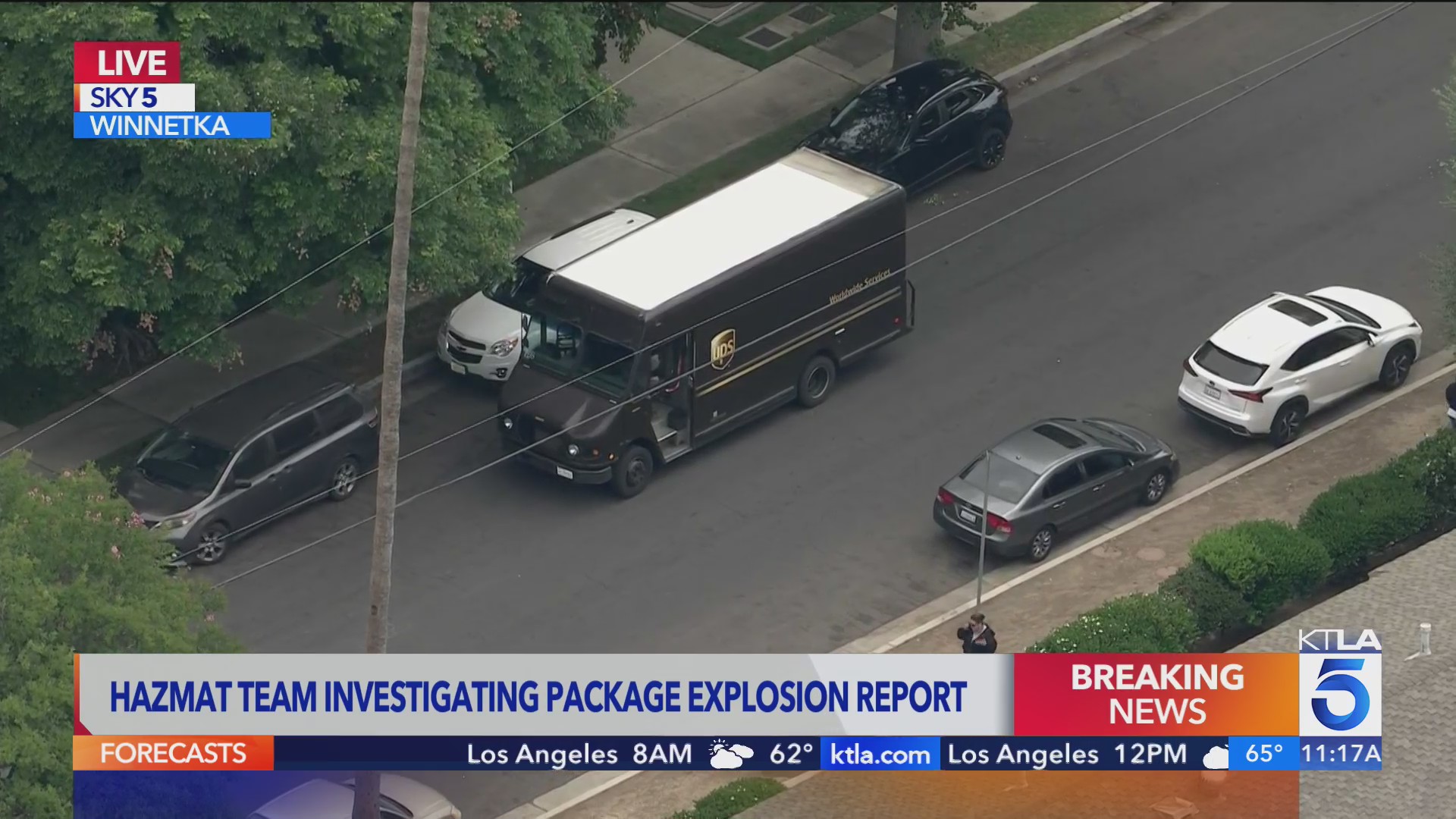 Package explodes in back of UPS truck in Los Angeles – KTLA