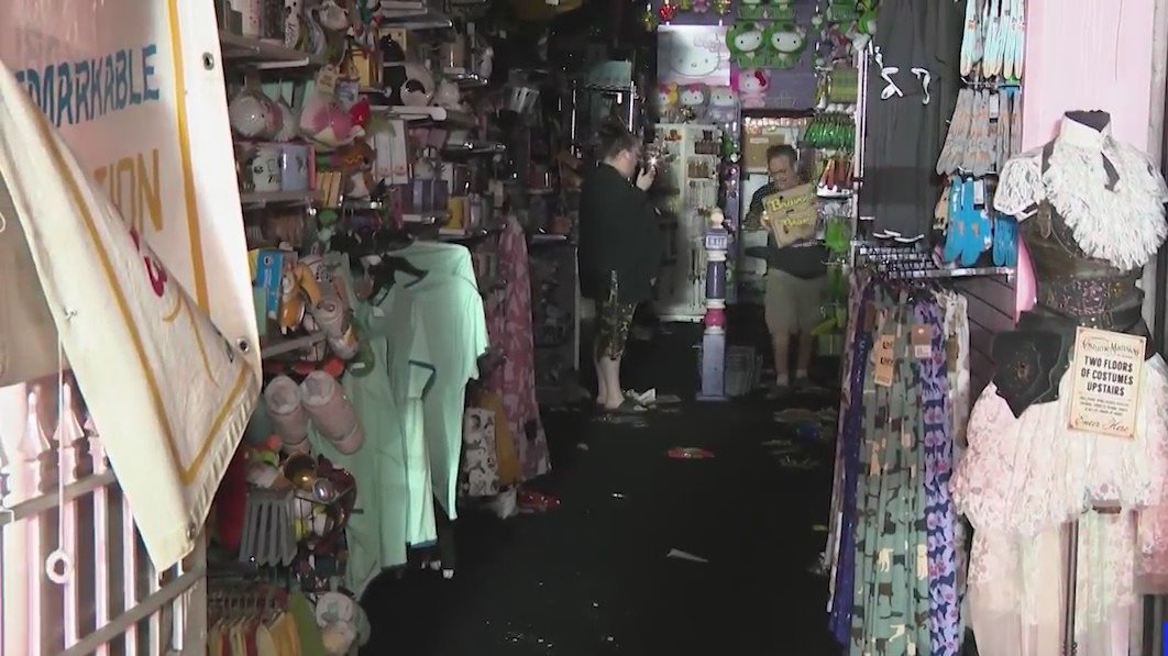 Old Sacramento costume shop damaged in early morning fire – FOX40 News