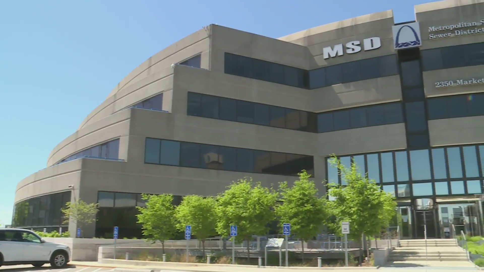 81-year-old searches for answers in $7k bill from MSD – FOX 2