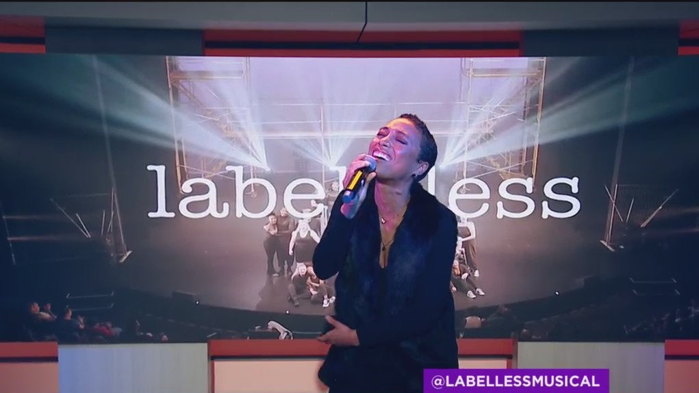 Samara Brown performs ‘Man’s World’ from ‘label•less’ – PIX11