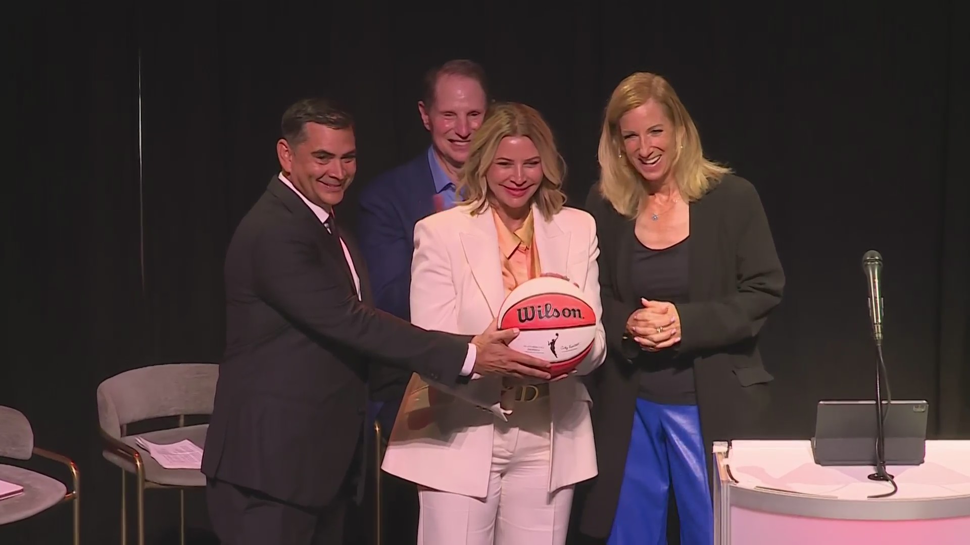 Press conference: Portland gets WNBA expansion franchise – KOIN.com