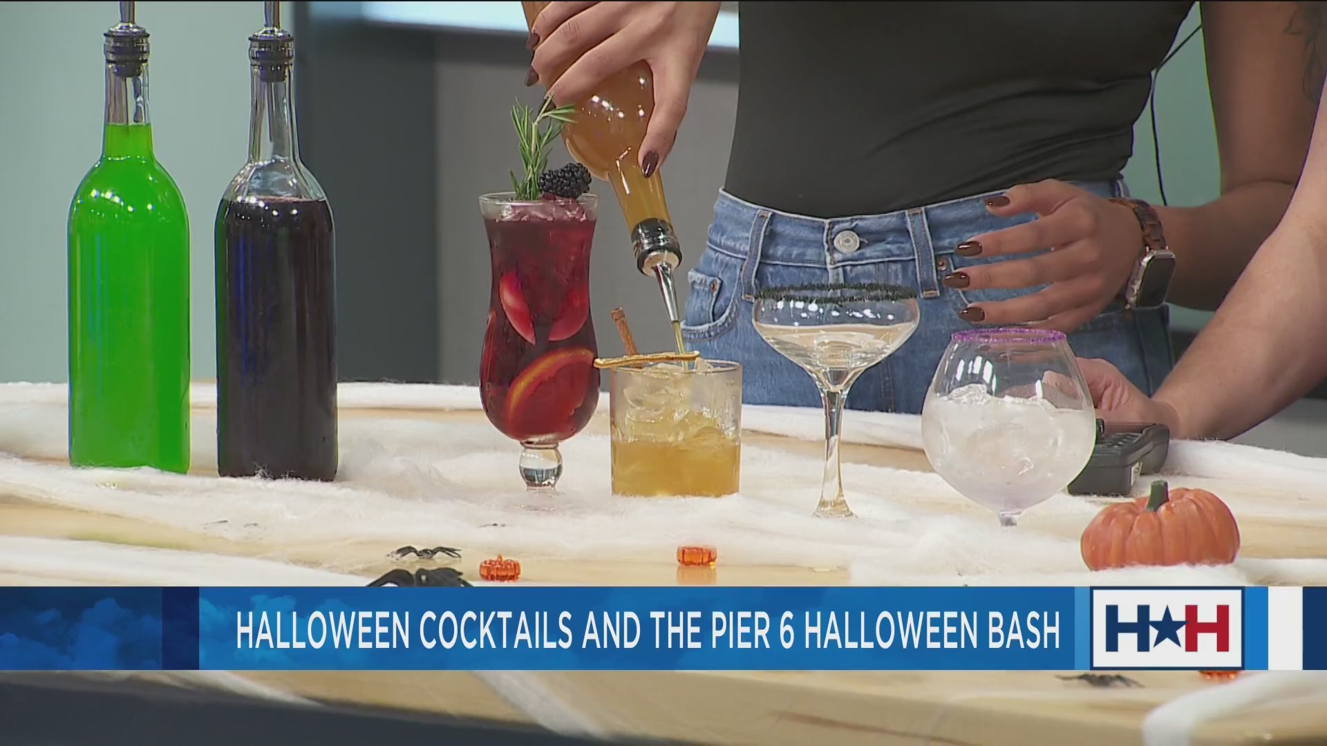 Pier 6 Seafood and Oyster House- Houston Happens – CW39 Houston