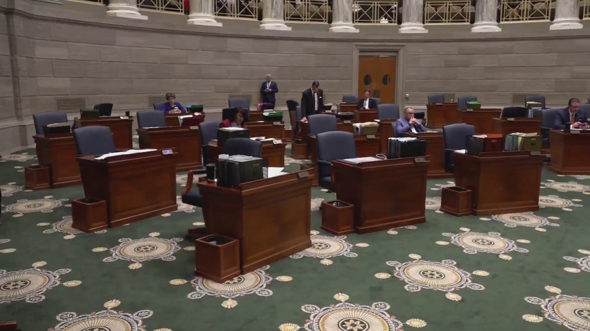 Democrats stage filibuster in Missouri Senate over safety bill, local ...