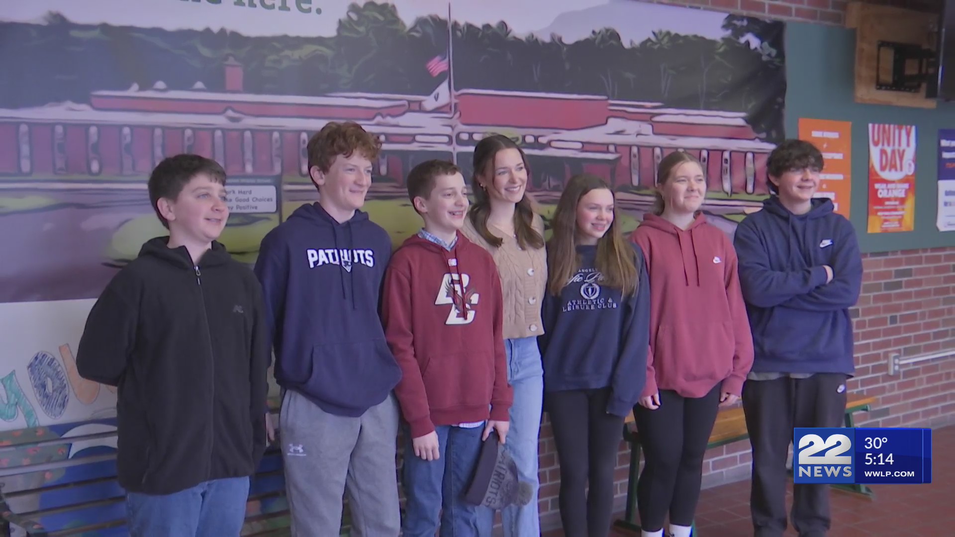 22News reporter visits Wilbraham Middle School ‘Morning Show’ – WWLP