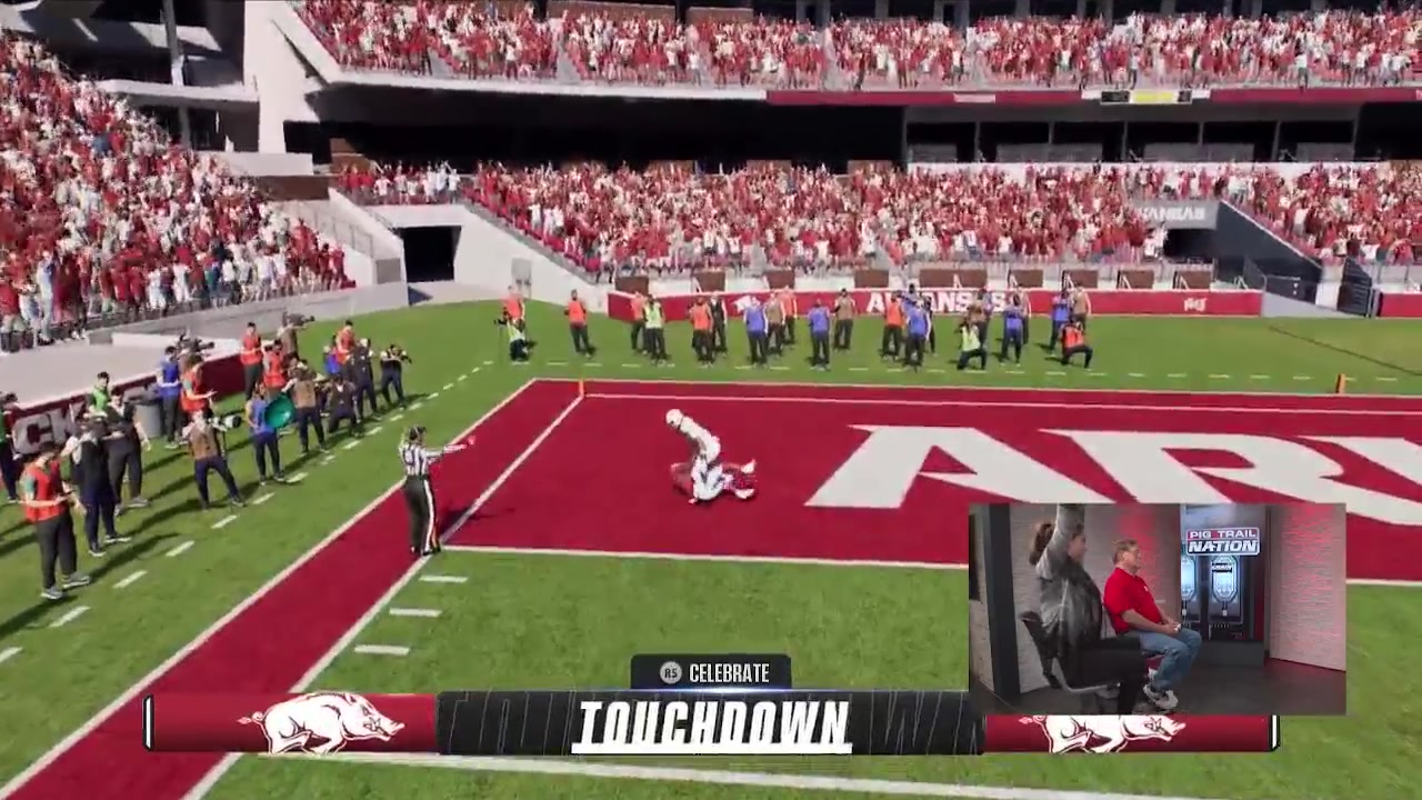 Mike Irwin plays EA Sports College Football 25 for the VERY FIRST TIME ...