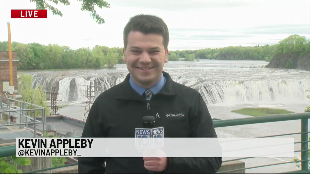 Live from the Mobile Storm Tracker with Kevin Appleby in Cohoes ...