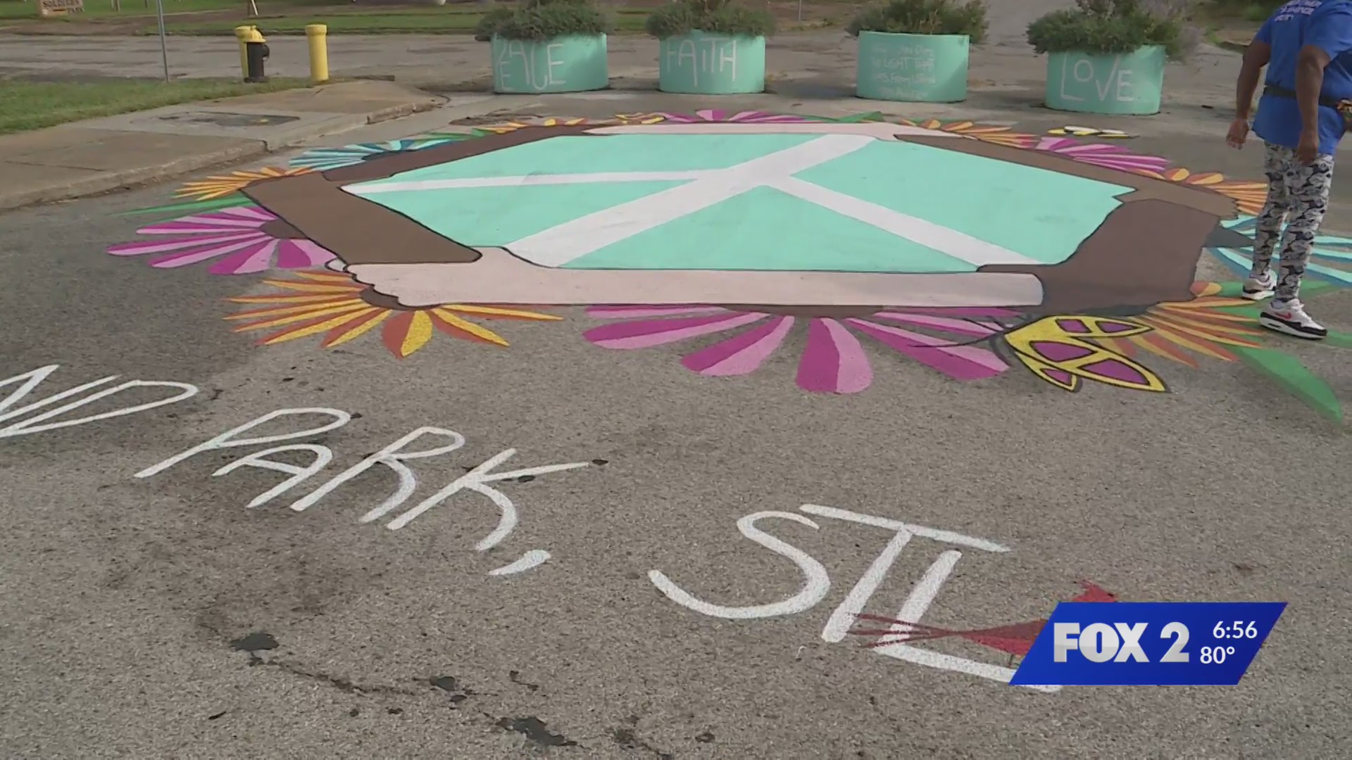 Fairview Park debuts first commissioned mural – FOX 2