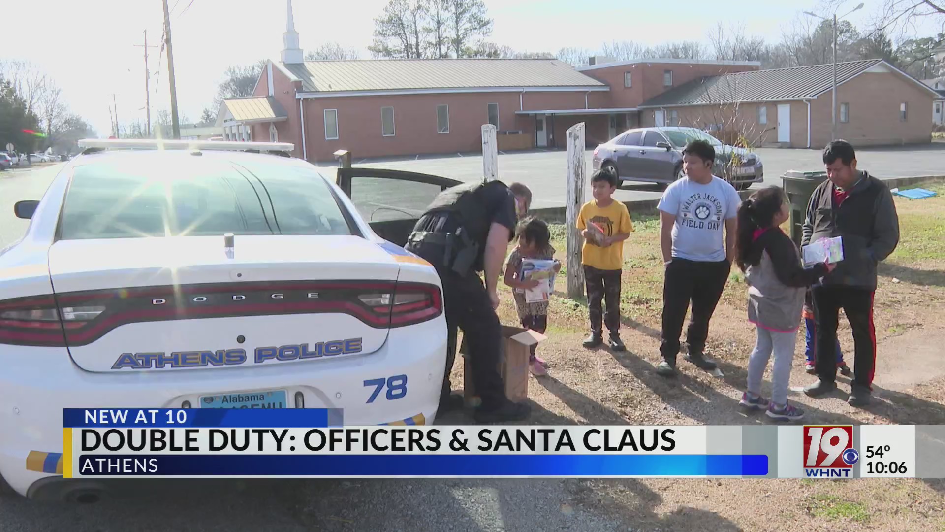 Athens police cars turn into sleighs for Christmas – WHNT.com