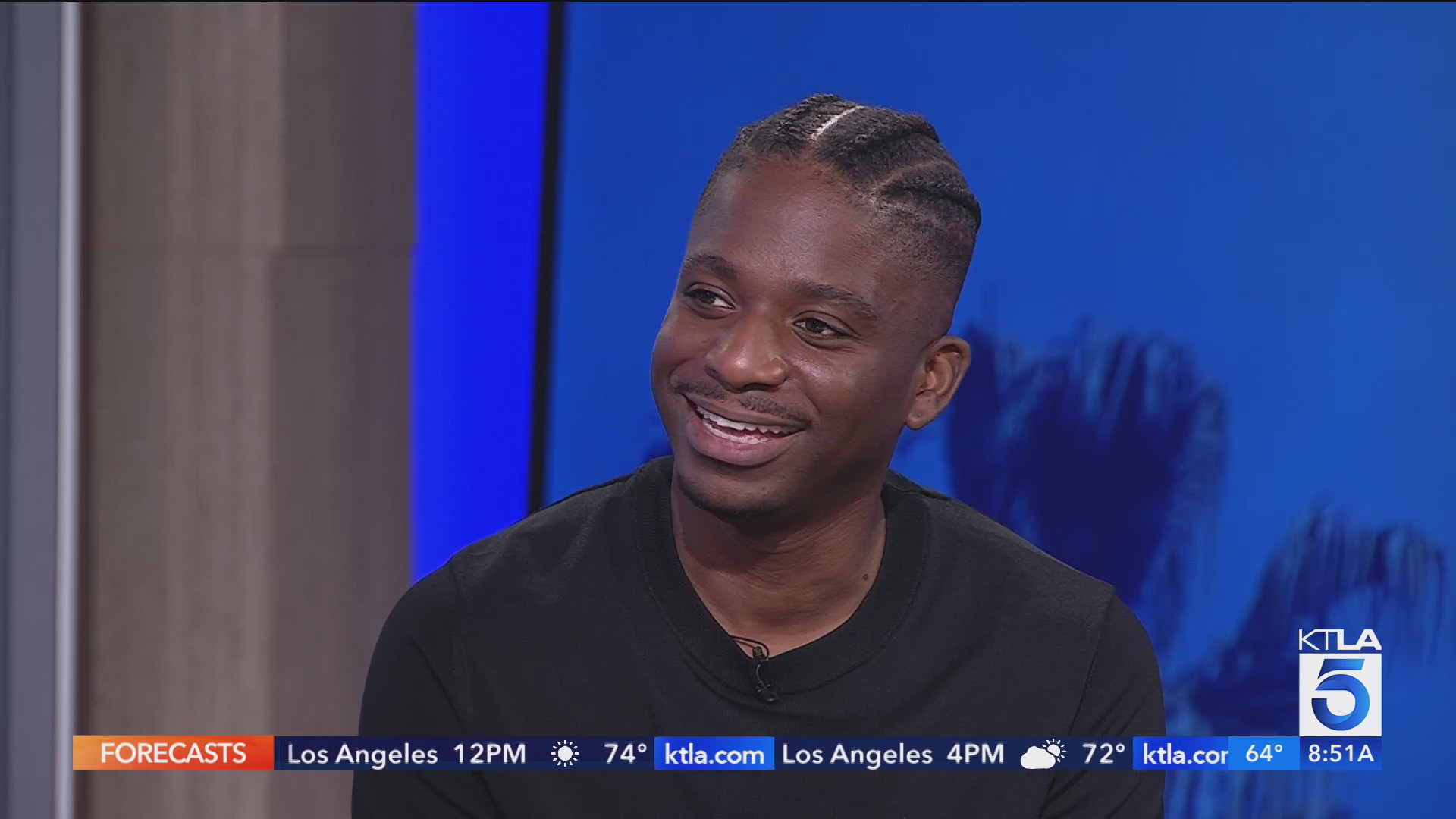 Samuel Arnold shares some of his favorite things about playing Julien ...