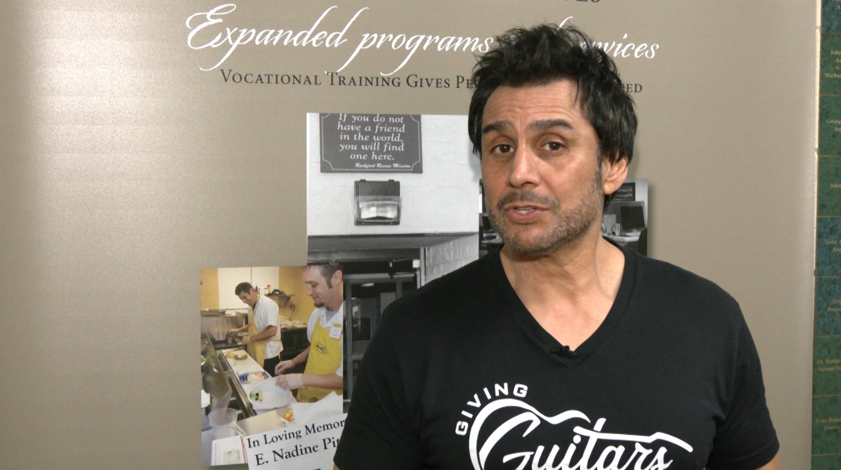 Steven Cade “Giving Guitars” at the Rockford Rescue Mission Full ...