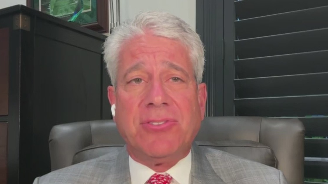 Harris could be the face of ‘change’: Commentator Mitch Roschelle | On ...