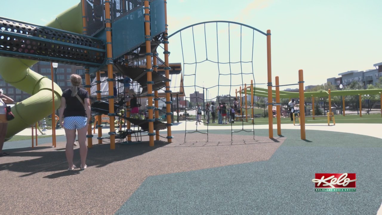High heat, hot playgrounds – KELOLAND.com