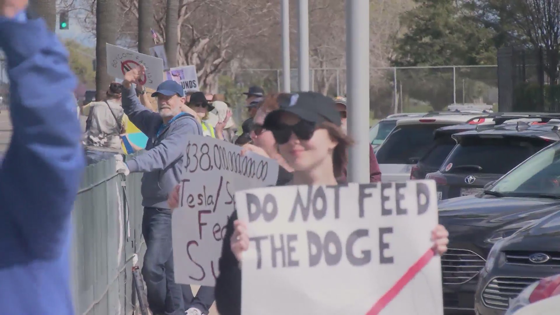 Fresno joins national protests against Trump, Musk – CBS47 and KSEE24 ...