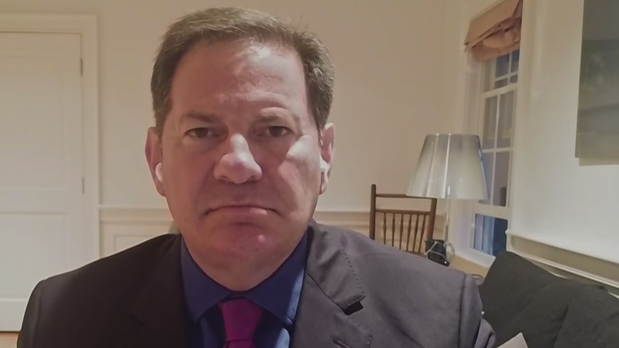 Harris’ strategy is ‘the hug and the Heisman’: Mark Halperin | On ...