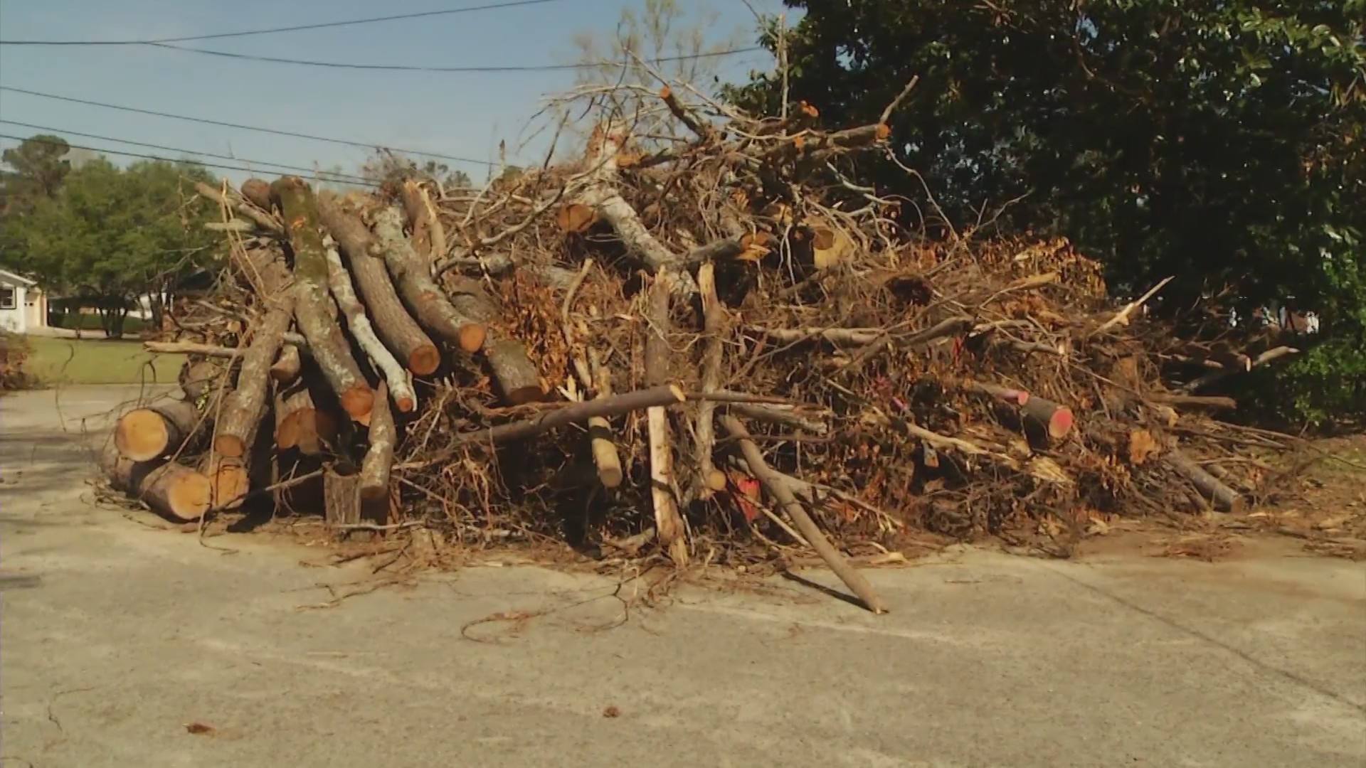 Augusta races to finish storm cleanup this week – WJBF