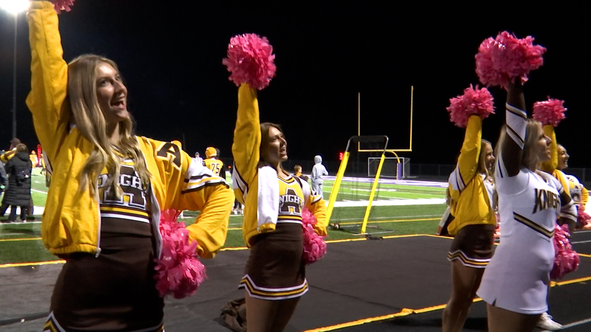 Cheerleaders of the Week 10: Alter Knights – WDTN.com