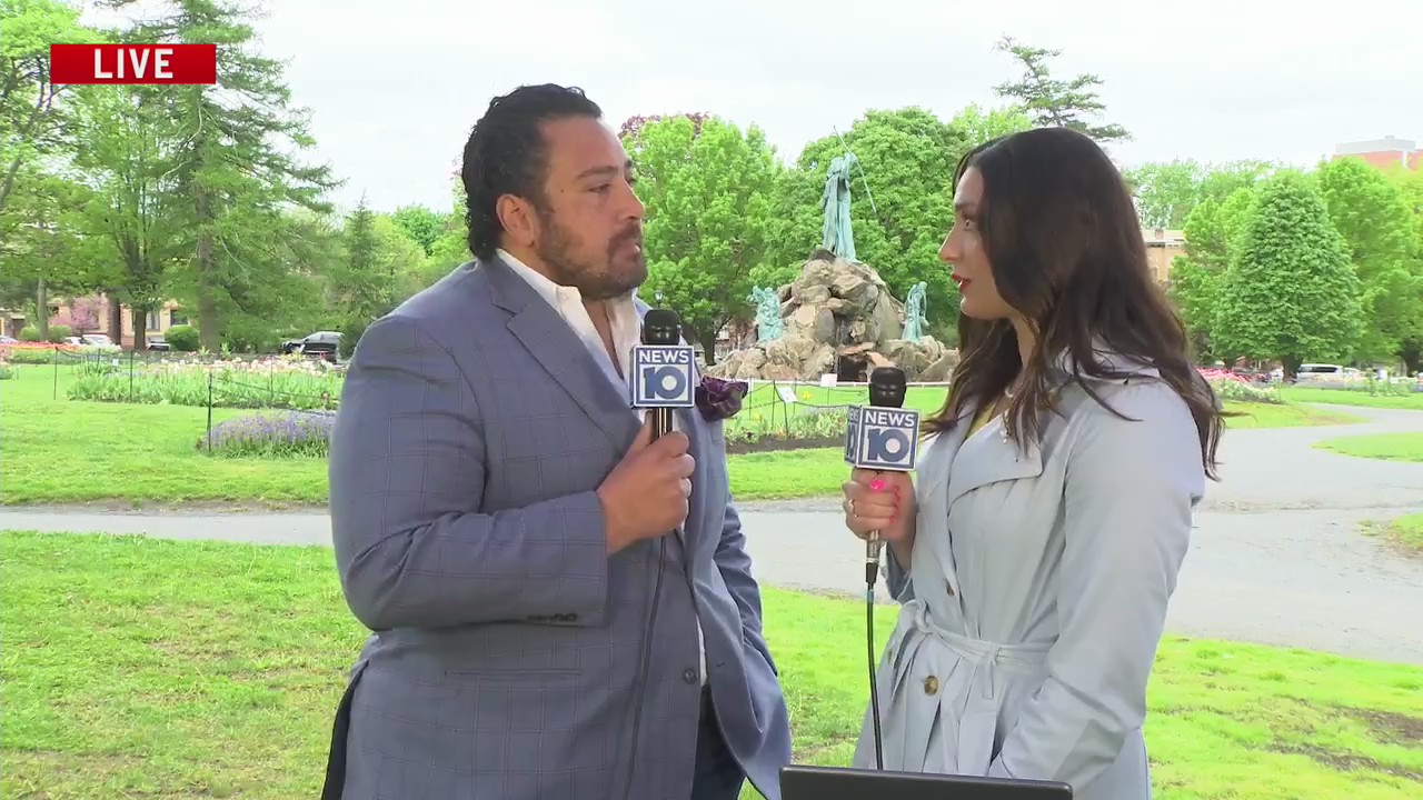Live from Washington Park in Albany, talking about places to eat in ...