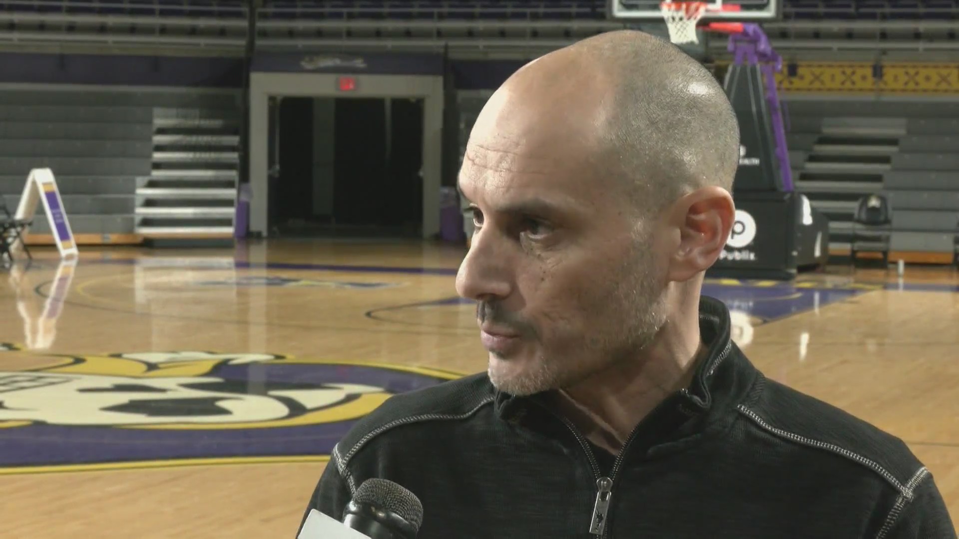 ECU men’s hoops coach Schwartz talks season so far, loss to North Texas ...
