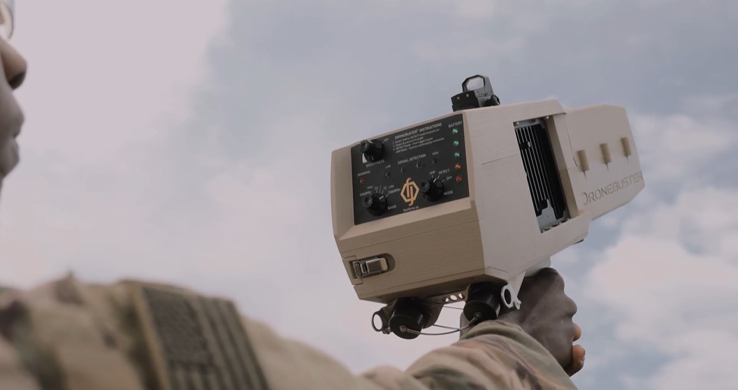 VIDEO: U.S. paratroopers use Dronebuster 3B to take down small drones ...