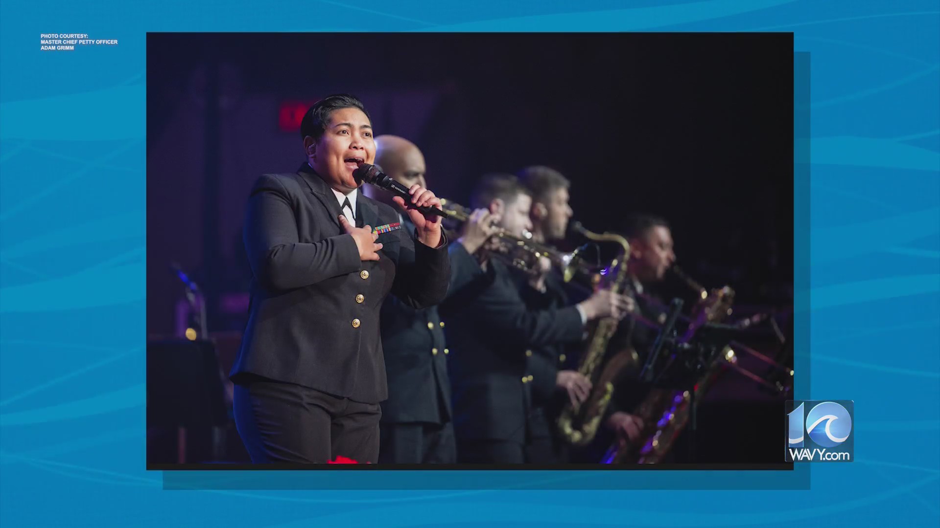 HRS: Local singer performs with U.S. Navy Band – WAVY.com