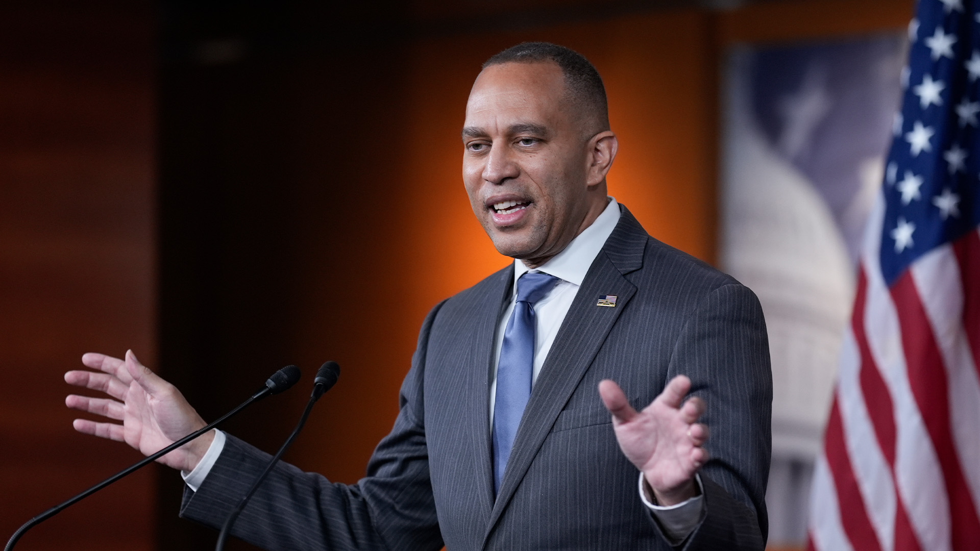 Jeffries sets new record for House floor speech, passing McCarthy – WGN ...