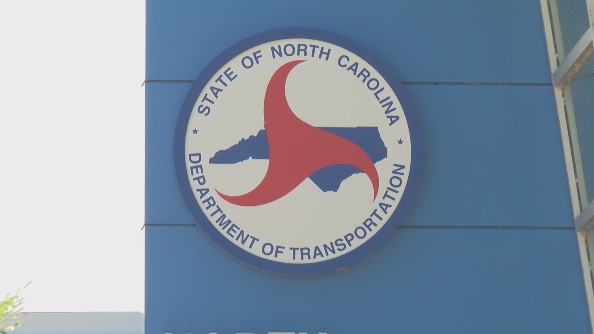 NC DMV offices to streamline check-ins to help people avoid the heat – WNCT