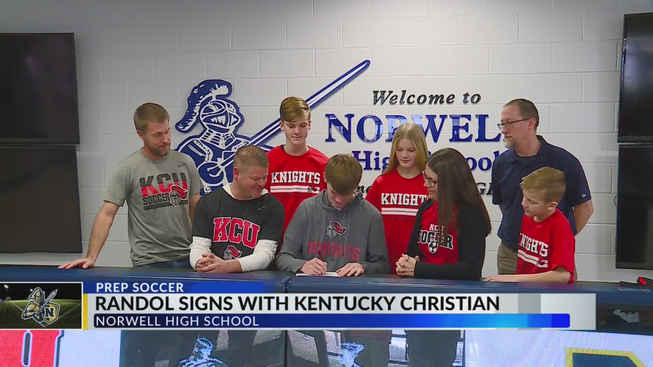 Norwell’s Eli Randol signs with Kentucky Christian soccer – WANE 15