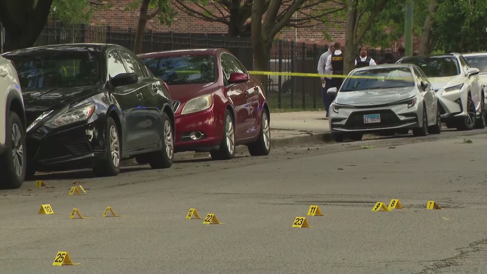 Security guard shot to death near University of Illinois Chicago campus ...