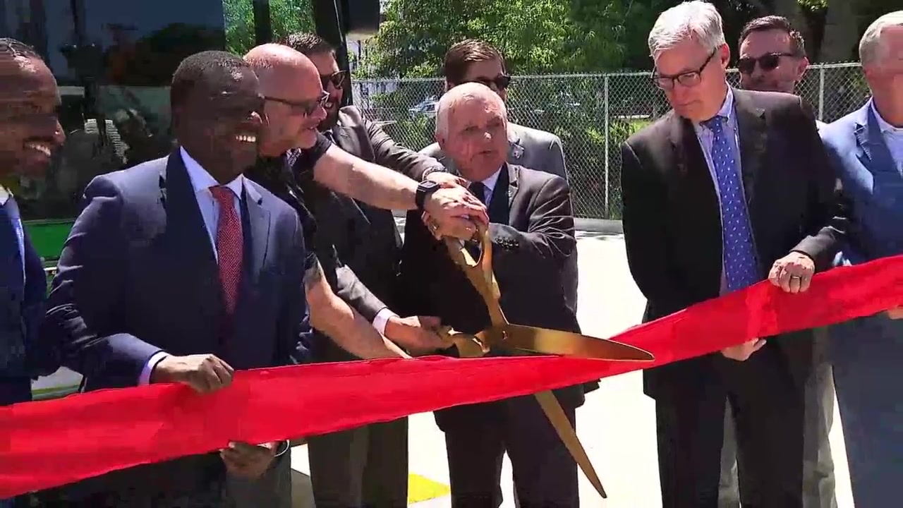 RIPTA opens new electric bus charging station – WPRI.com