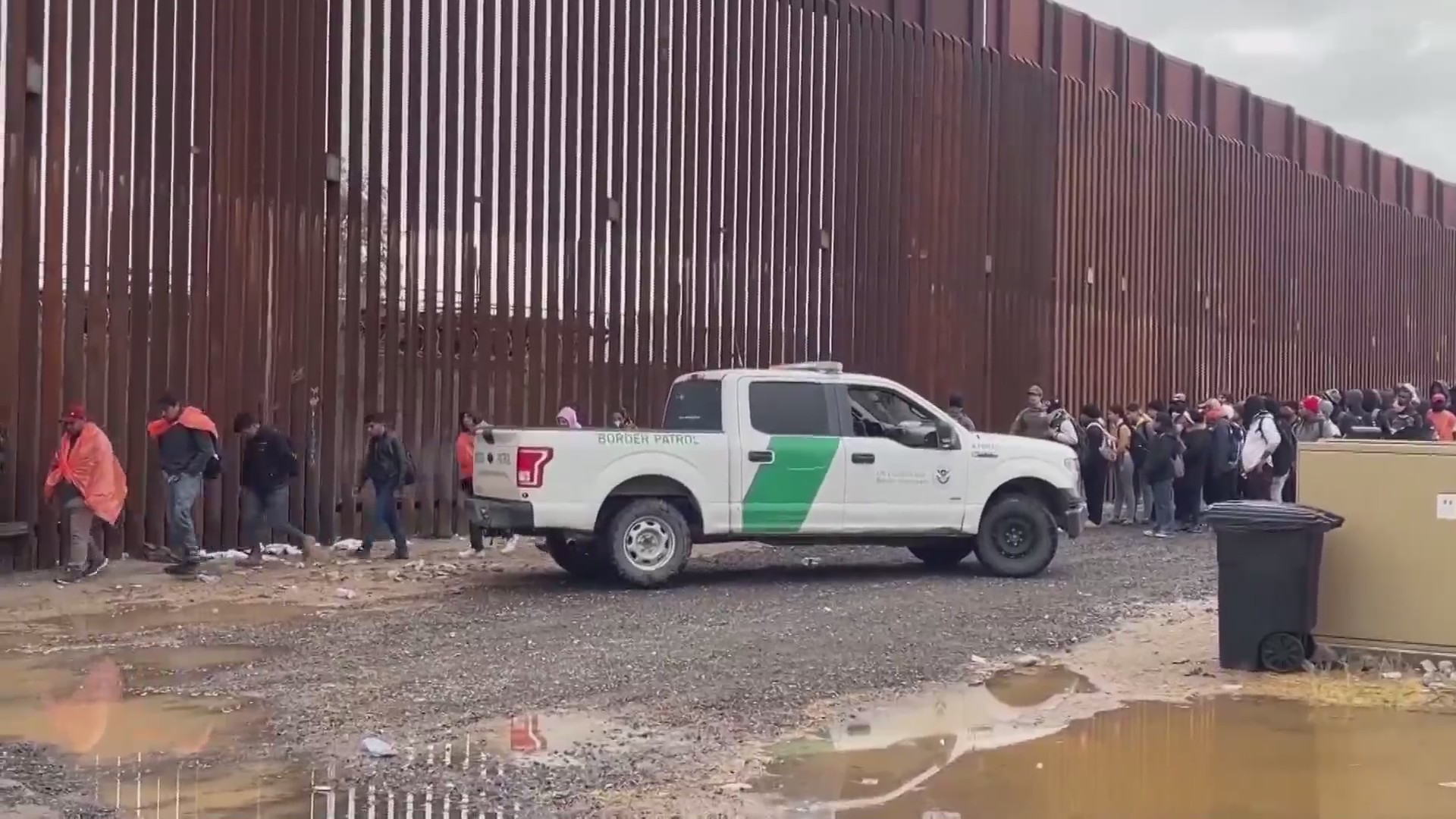 Biden order aims to deter illegal border crossings – WGN-TV