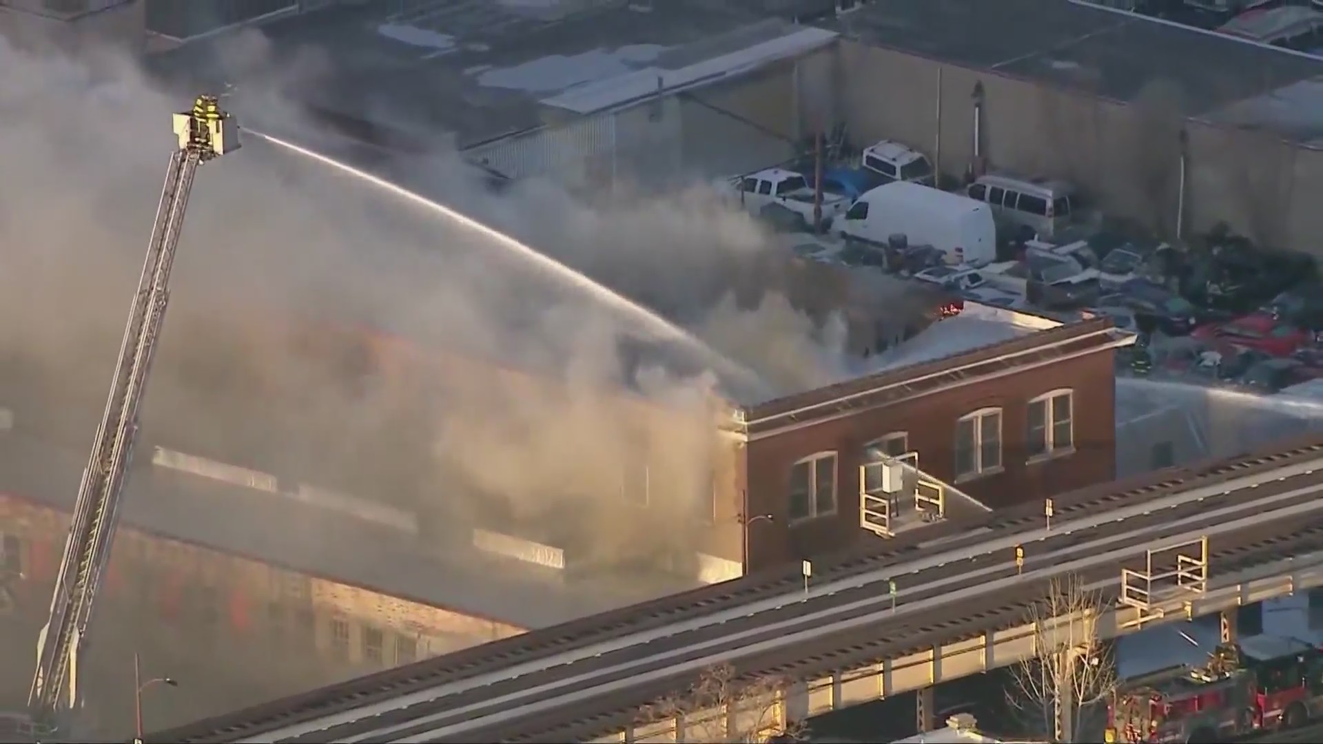 Extra-alarm fire causes warehouse roof to collapse on Chicago’s West ...