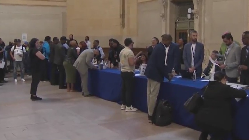 Hundreds of jobs available on MTA’s website – PIX11