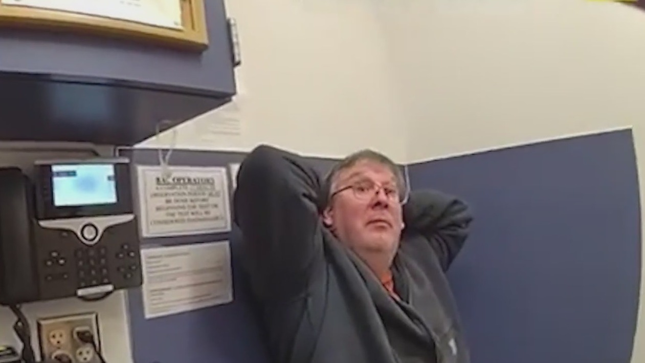 Clark County Sheriff’s Office releases bodycam video of deputy stabbing ...