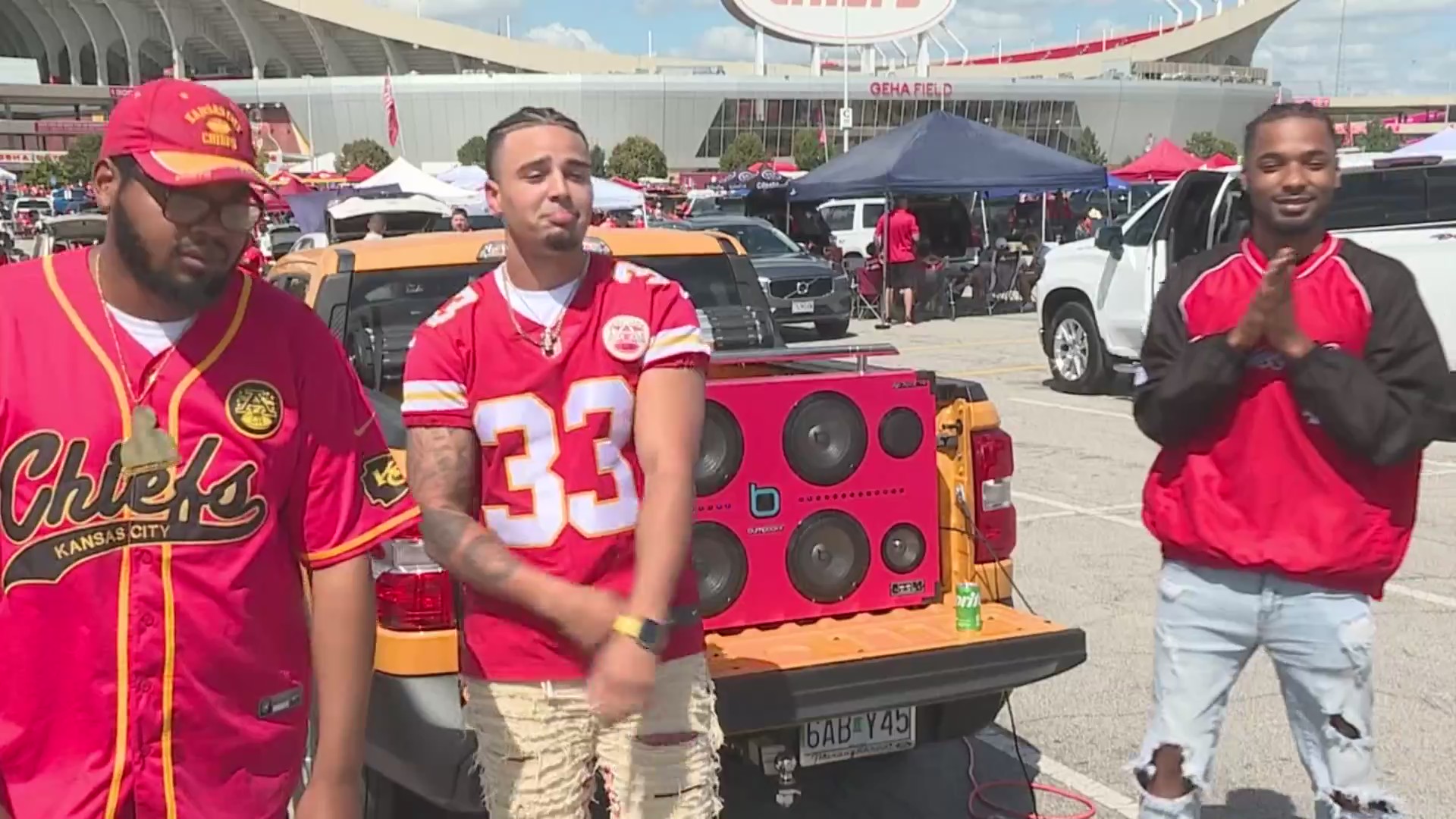 KC cousins looking to rally fans on gameday with new Chiefs track – FOX ...