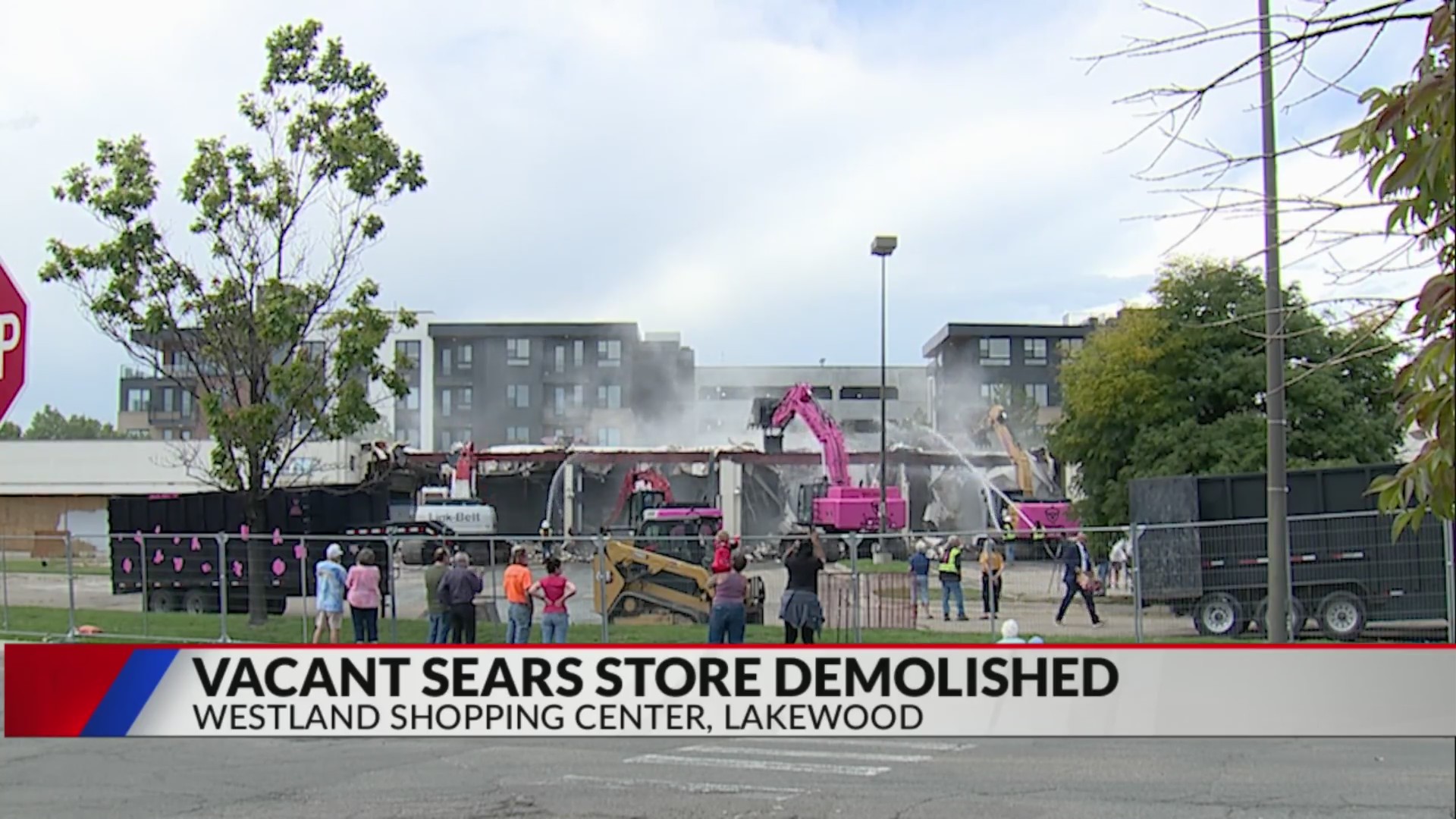Watch: Vacant Sears building in Lakewood demolished – FOX31 Denver