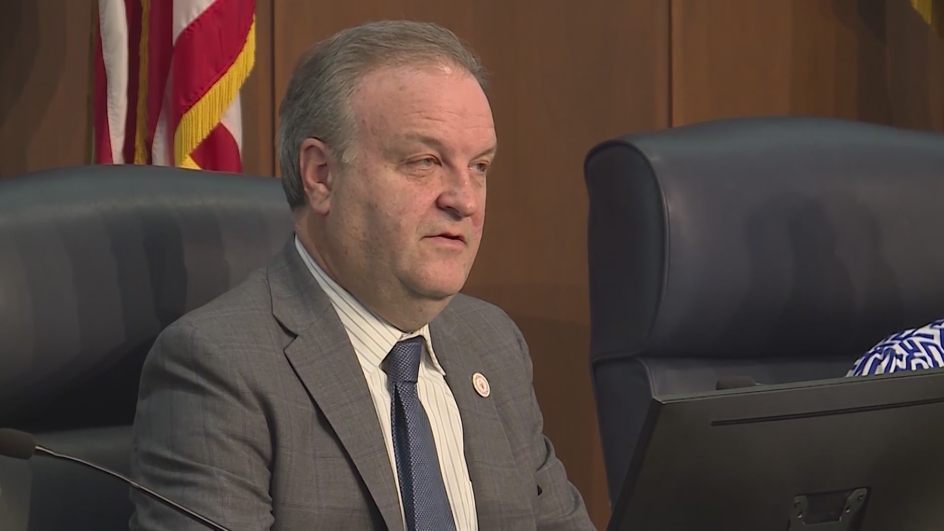 Legal expert weighs in on charges against county executive – FOX 2