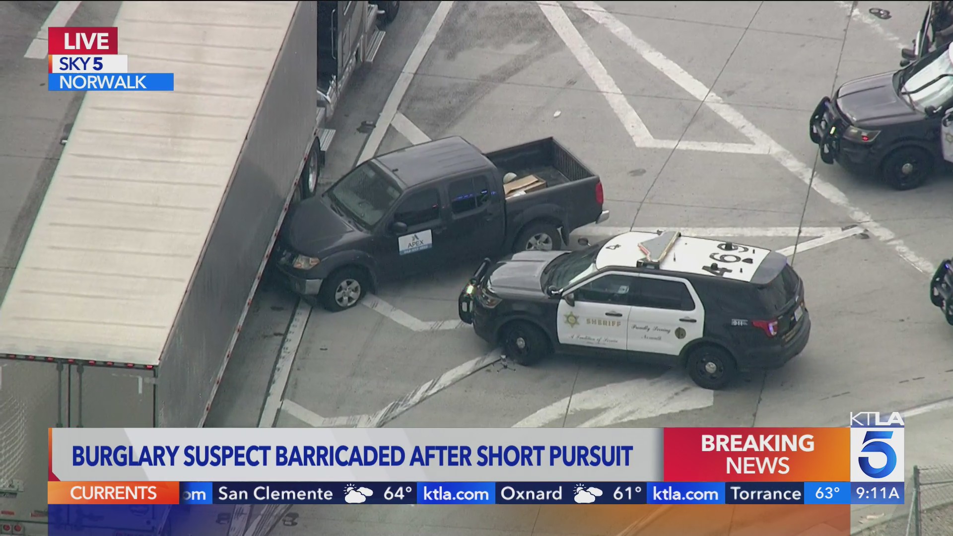 Burglary suspect in standoff with deputies after Norwalk pursuit – KTLA