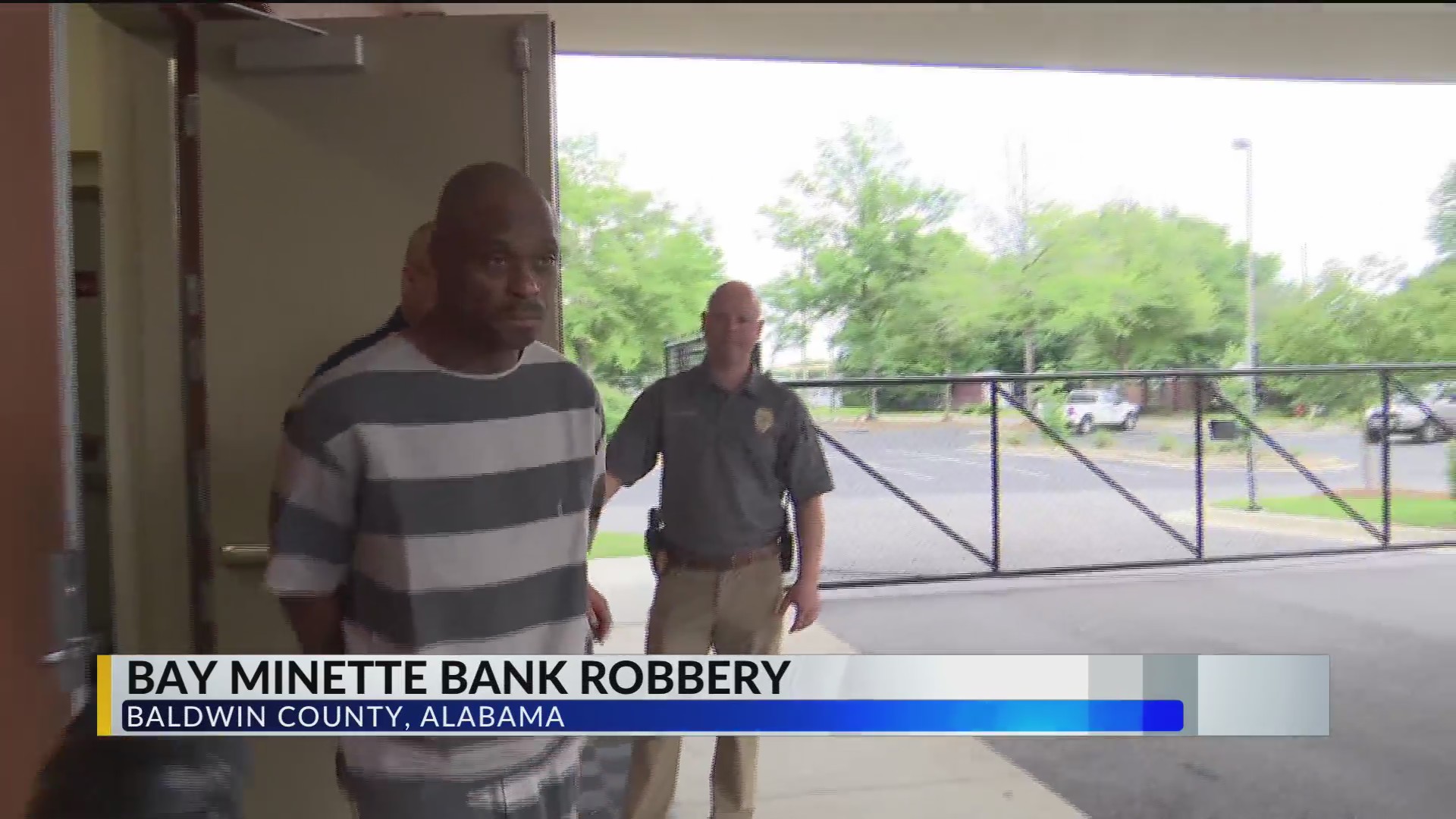 Bay Minette bank robbery: police share new details (5:50 p.m. update ...