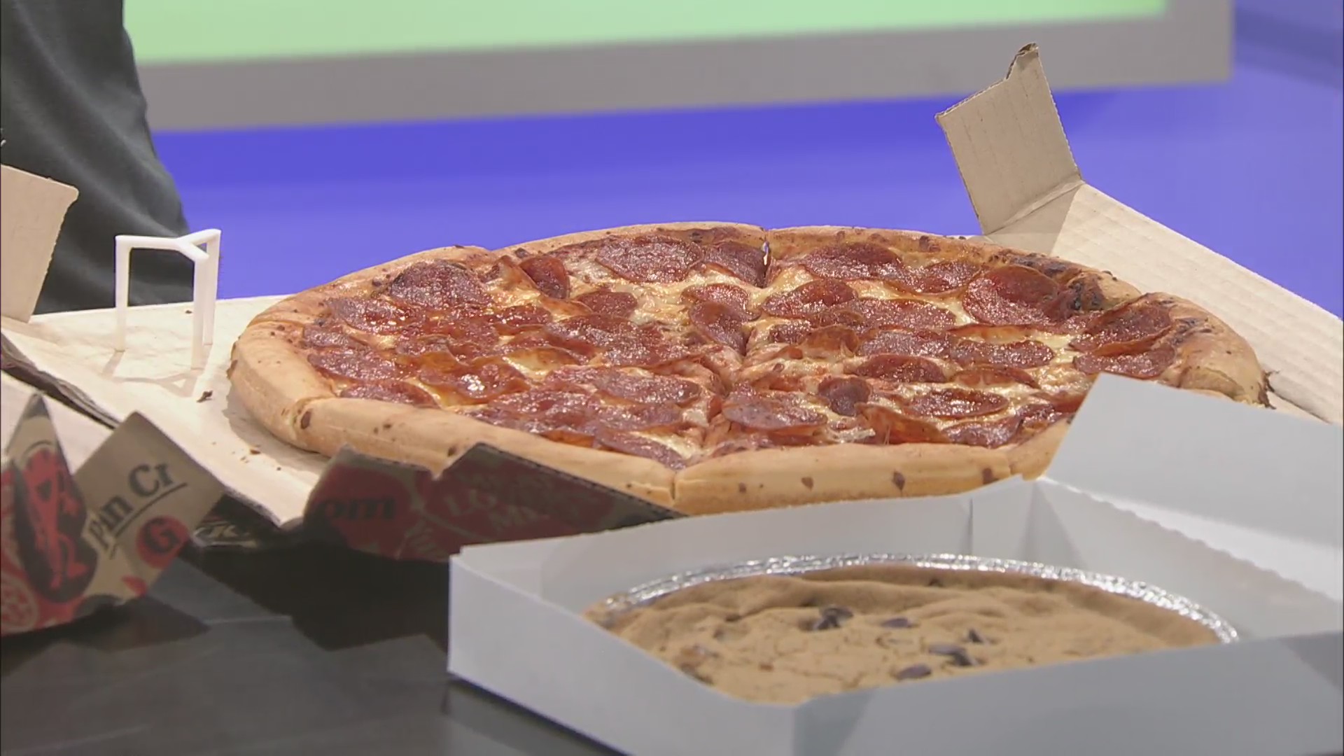 Host Chat: Pizza Hut BOGO Deal – KOLR – OzarksFirst.com