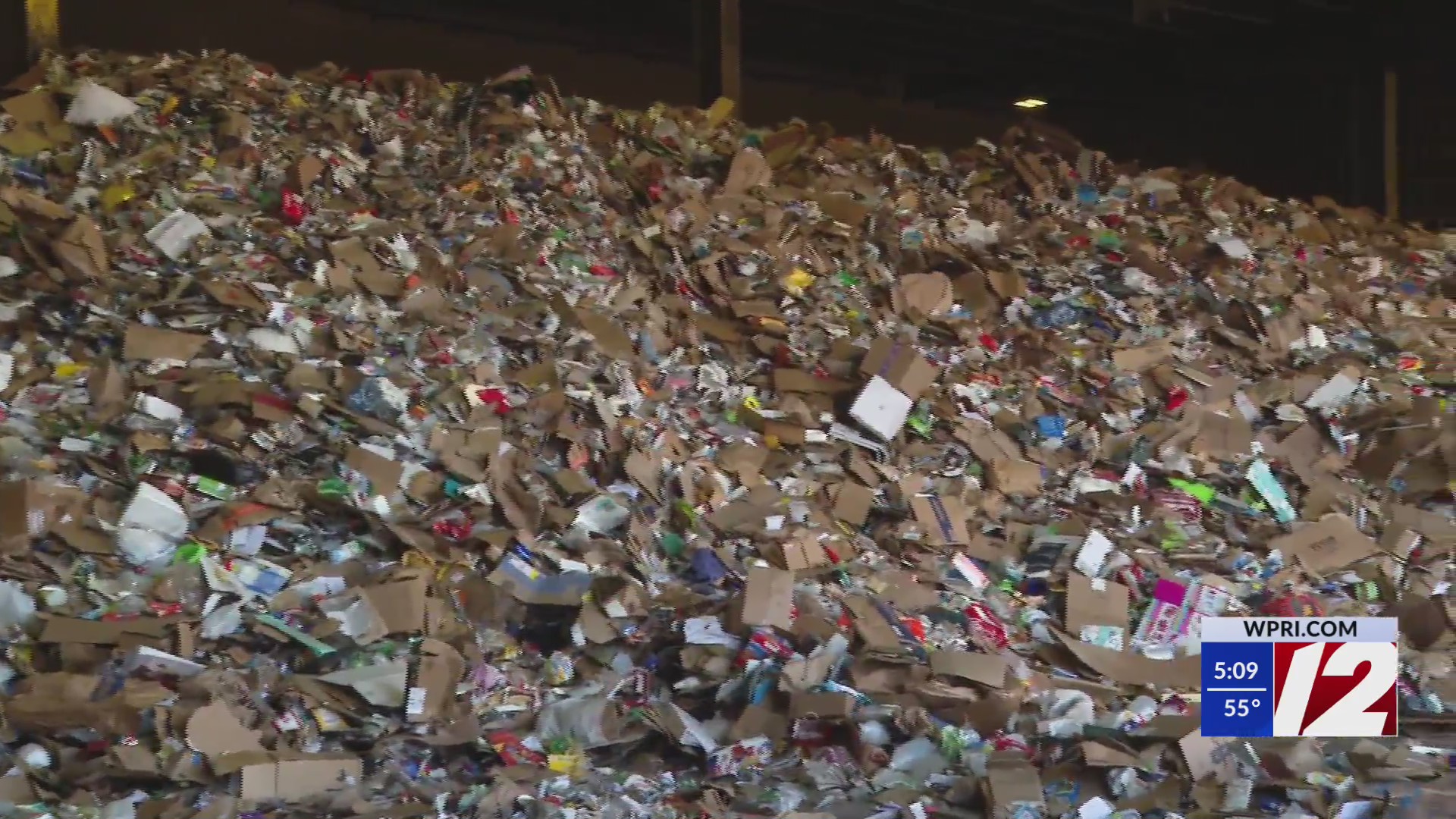 Towns will now pay a lower fee for rejected recycling loads – WPRI.com