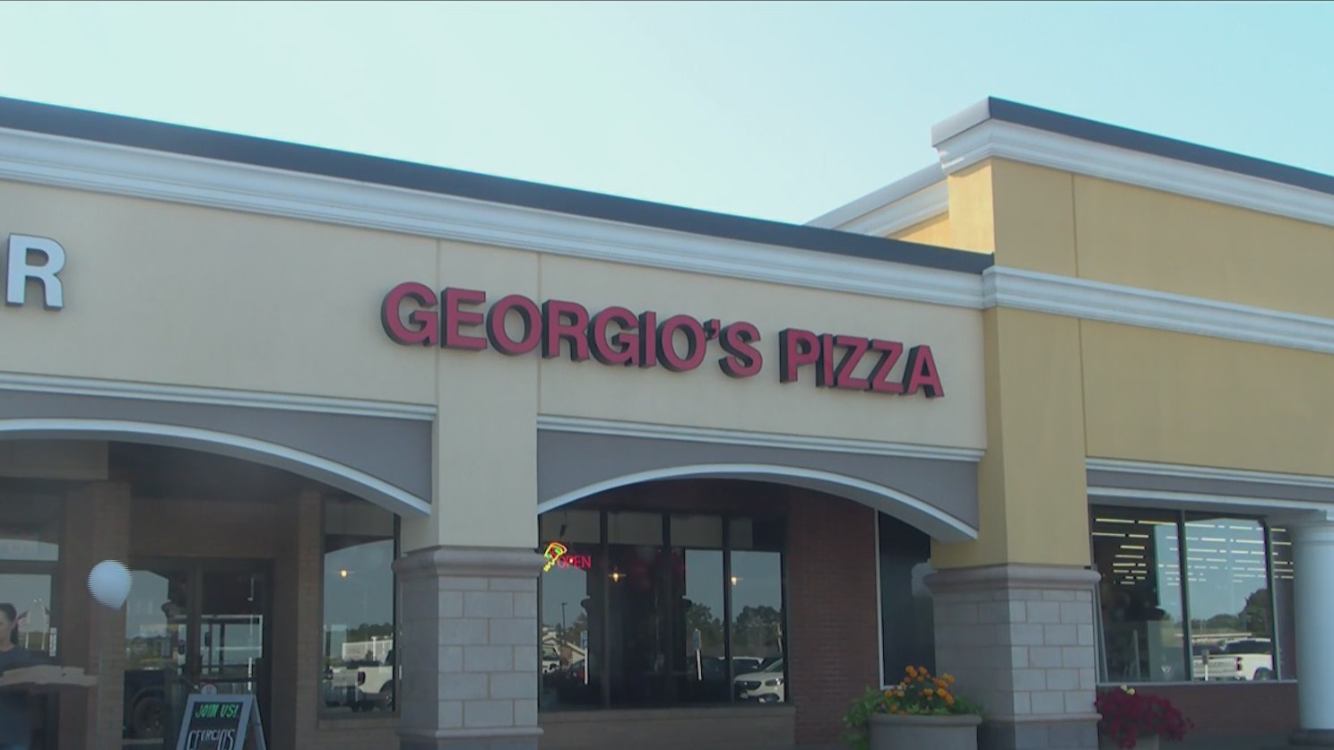 Georgio’s Pizza brings New York-style pies to Pittsford Plaza ...