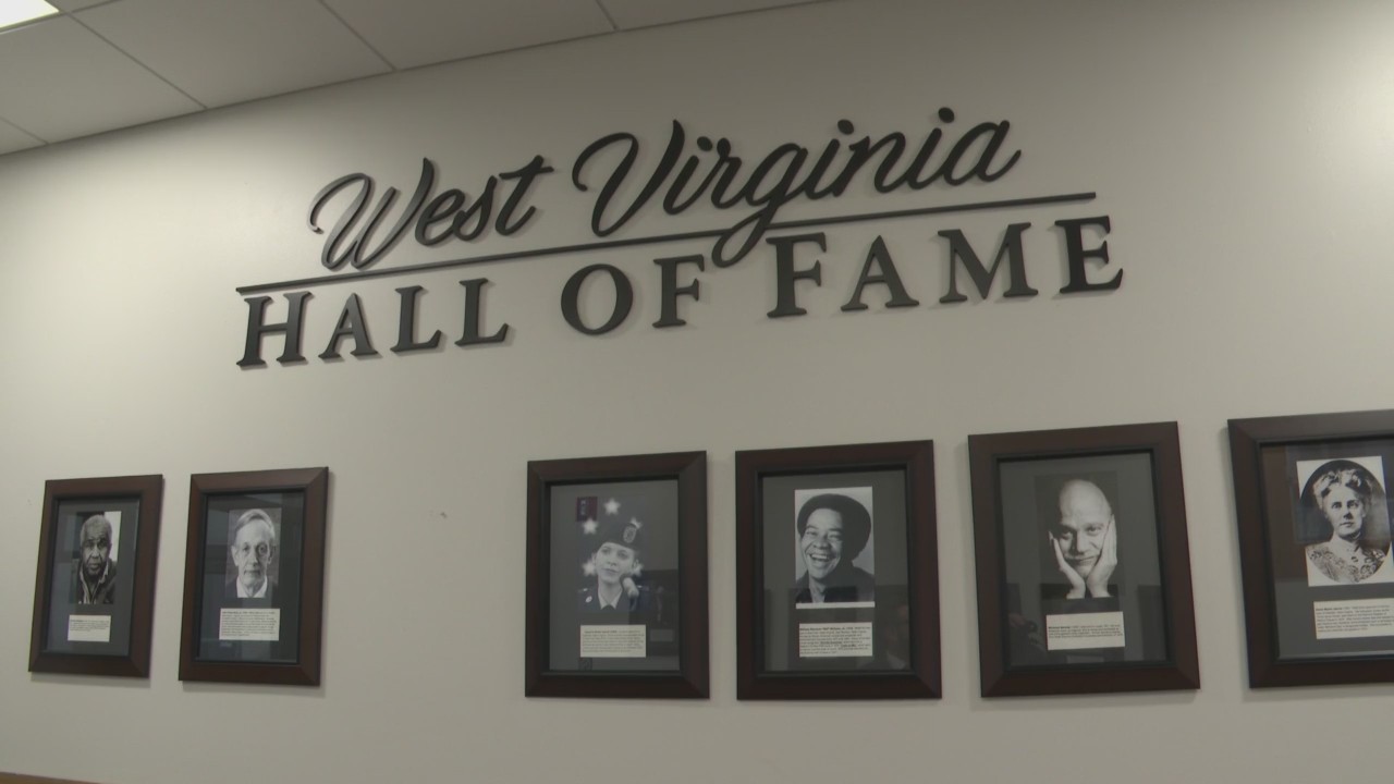 McDowell County singer to be inducted into West Virginia Hall of Fame ...
